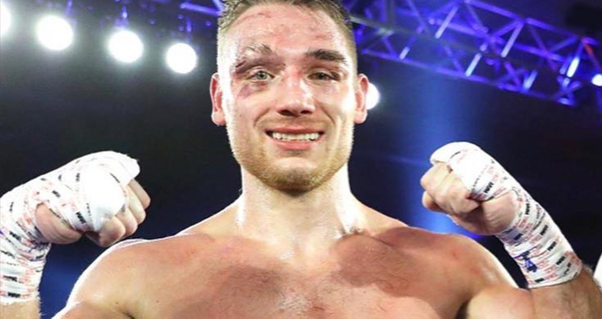 What time is Eric Priest vs Tyler Howard tonight? Ringwalks, schedule ...