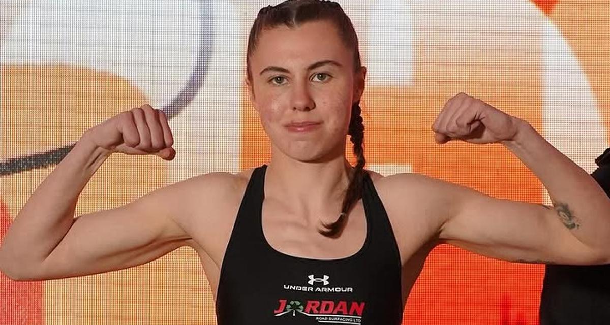 What time is Emma Dolan vs Lauren Parker tonight? Ringwalks, schedule ...