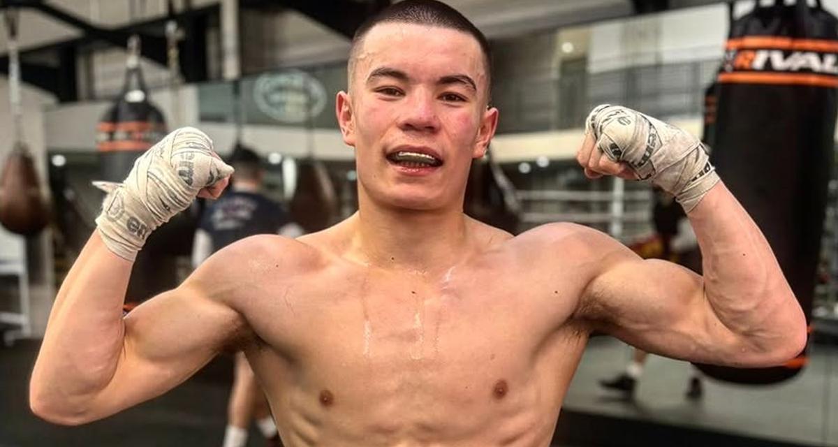 What time is Zachary Phee vs Darwin Martinez tonight? Ringwalks, schedule, streaming links ...