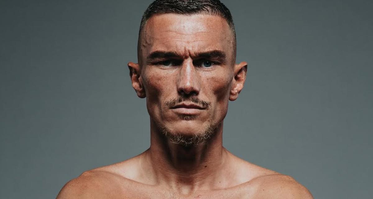 What time is Joey Knight vs Andy Howson tonight? Ringwalks, schedule ...